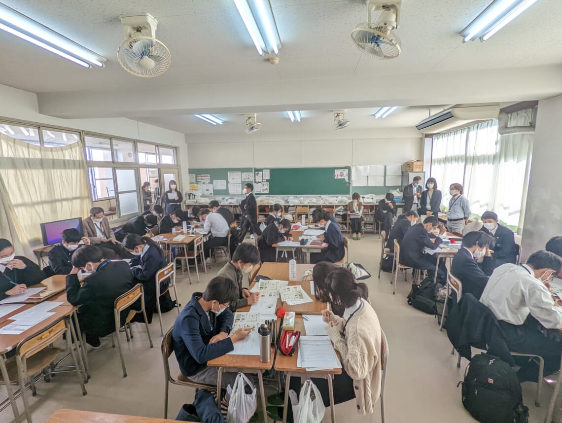 学校の探究学習にも活かせる問いで行うアイデアソン | 実績 | HackCamp